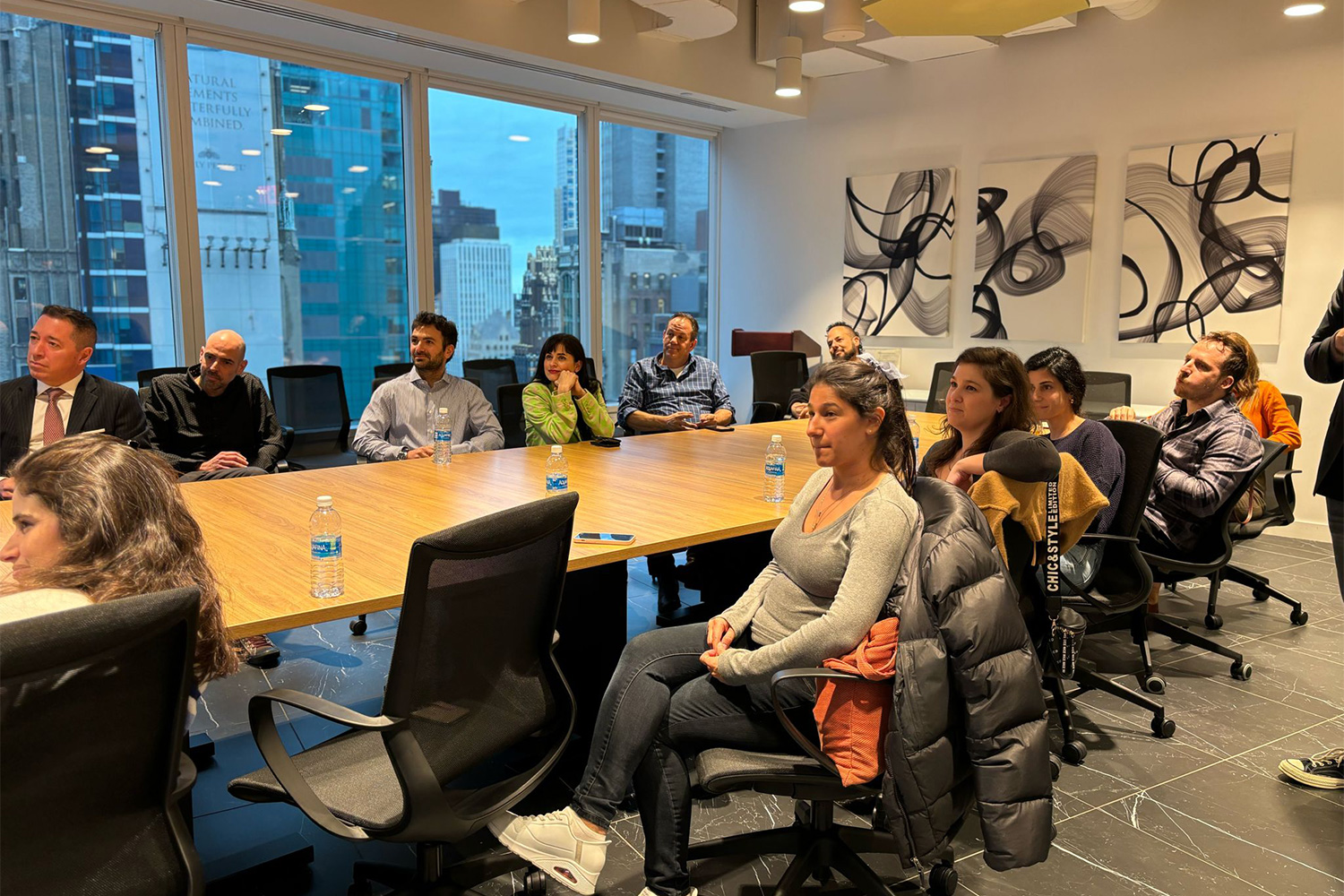 What should we prepare before meeting with a VC or investor? - Leave a Mark